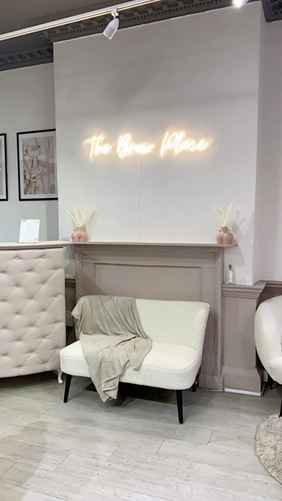 About us - The Brow Place